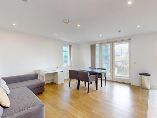 Apartment at Equinox Square, Greater London