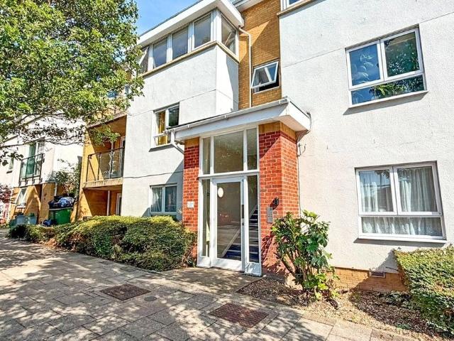 Apartment at Erebus Drive, Greater London