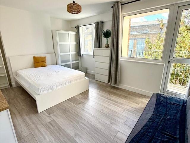 Apartment at Eric Street, Greater London