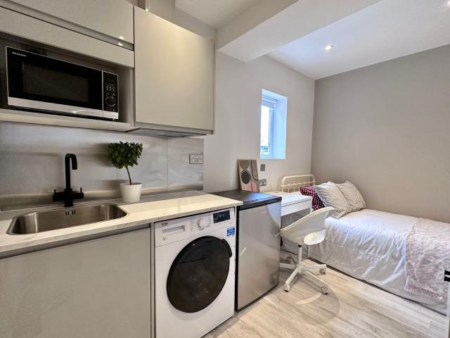 Apartment at Ernest Street, Greater London