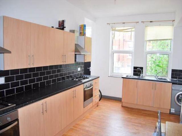 Apartment at Estcourt Avenue, Leeds