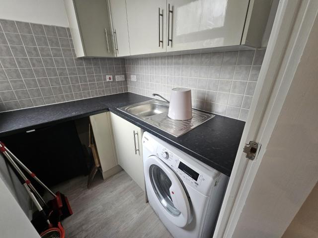 Apartment at Estcourt Terrace, Leeds