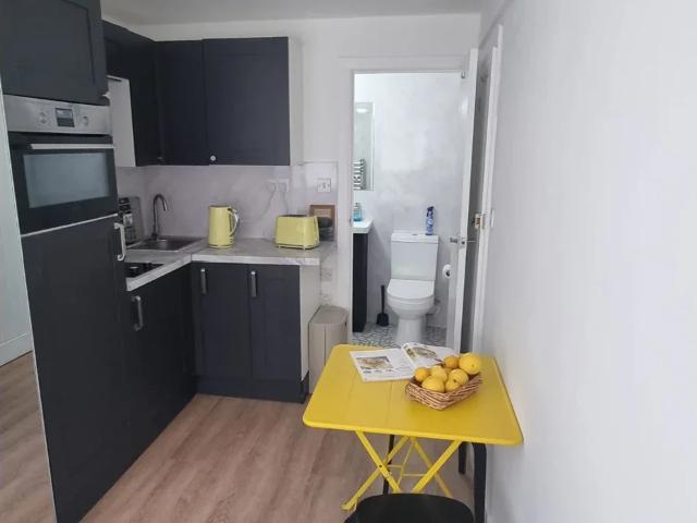 Apartment at Eskdale Close, Greater London