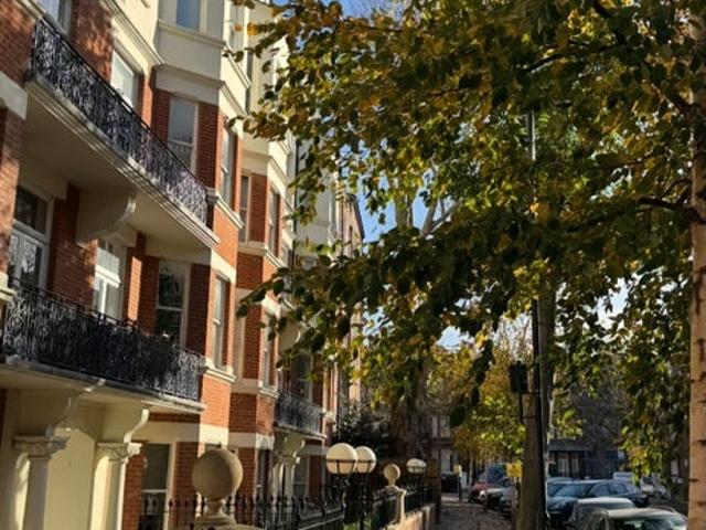 Apartment at Essendine Road, City of Westminster