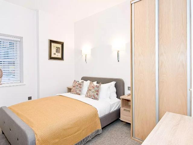 Apartment at Essex Street, City of Westminster