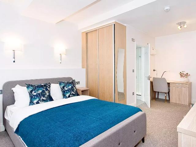 Apartment at Essex Street, City of Westminster