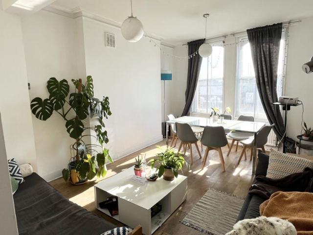 Apartment at Essex Road, Greater London