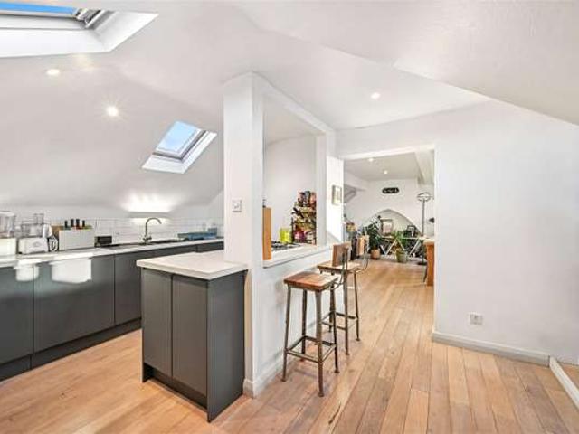Apartment at Ethelden Road, Greater London