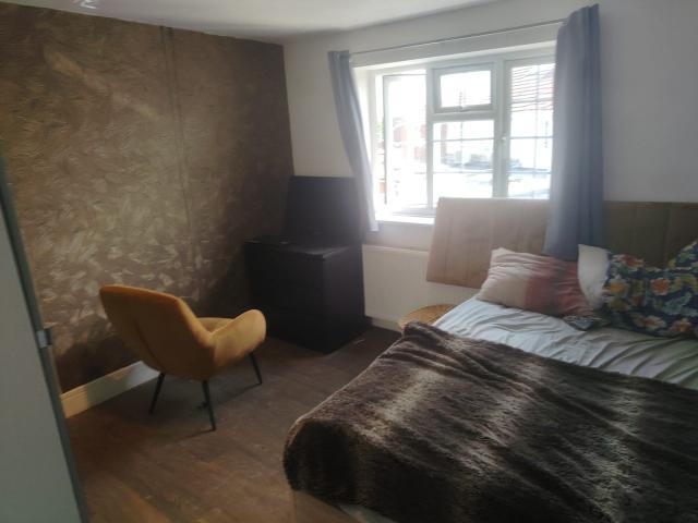 Apartment at Eton Avenue, Greater London