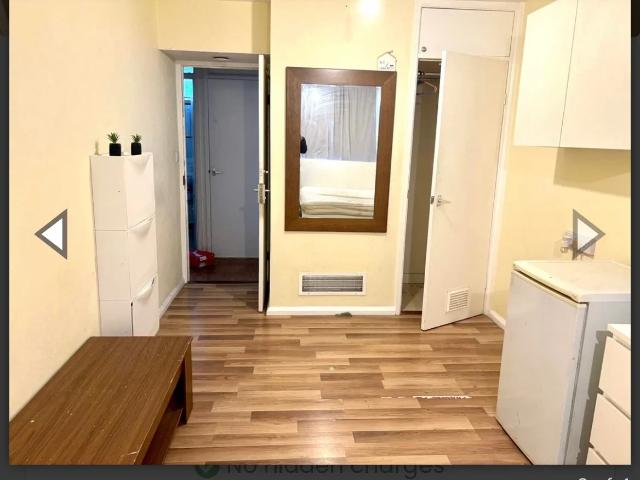 Apartment at Eureka Road, Greater London