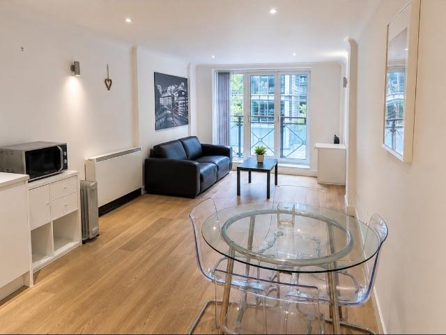 Apartment at Euston Road, Greater London