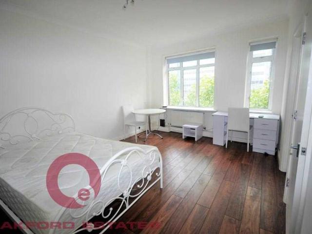 Apartment at Euston Road, Greater London