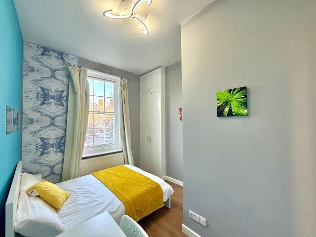 Apartment at Eversholt Street, Greater London