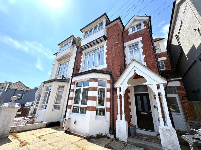 Apartment at Eversley Road, Rother