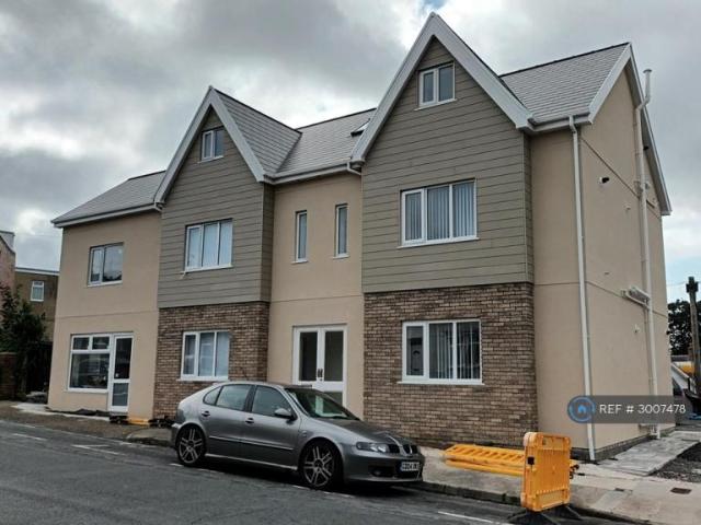 Apartment at Eversley Road, Swansea