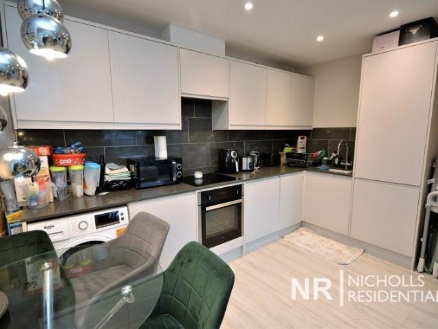 Apartment at Ewell Road, Greater London
