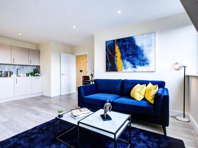 Apartment at Ewell Road, Greater London