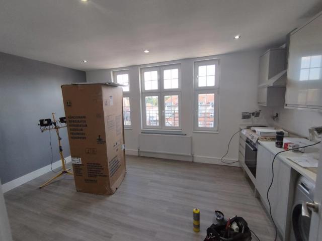 Apartment at Ewell Road, Greater London