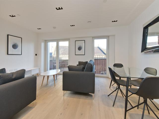 Apartment at Exchange Gardens, Greater London