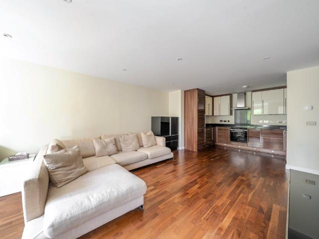 Apartment at Exeter Mews, Greater London