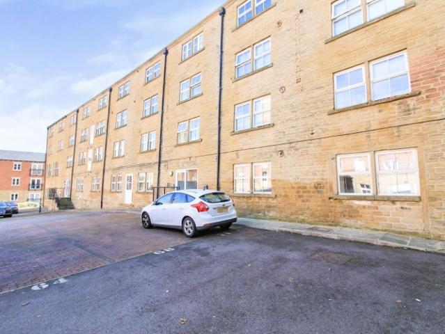 Apartment at Eyres Mill Side, Leeds