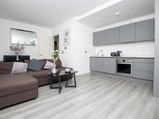 Apartment at Foxhunter Drive, Milton Keynes