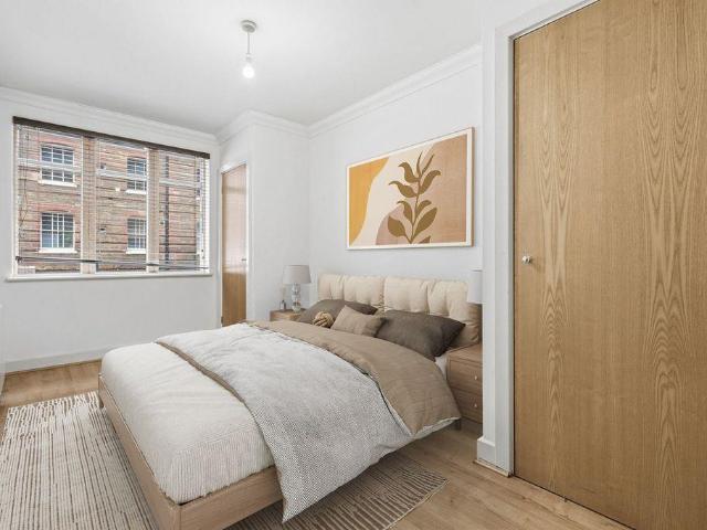 Apartment at Folgate Street, Greater London