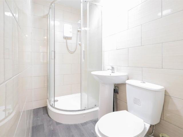 Room at Foleshill Road, Coventry
