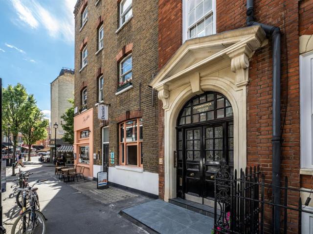 Apartment at Foley Street, City of Westminster
