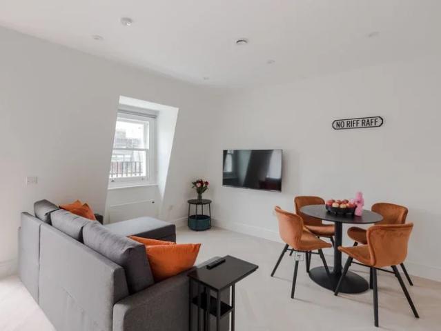 Apartment at Foley Street, City of Westminster