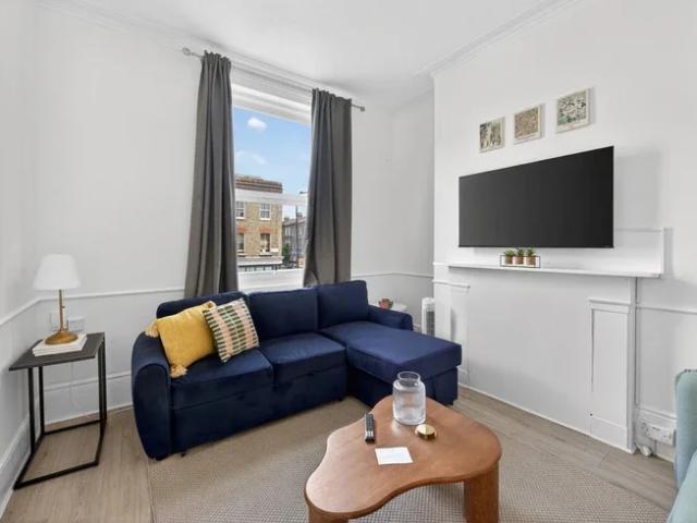 Apartment at Fonthill Road, Greater London