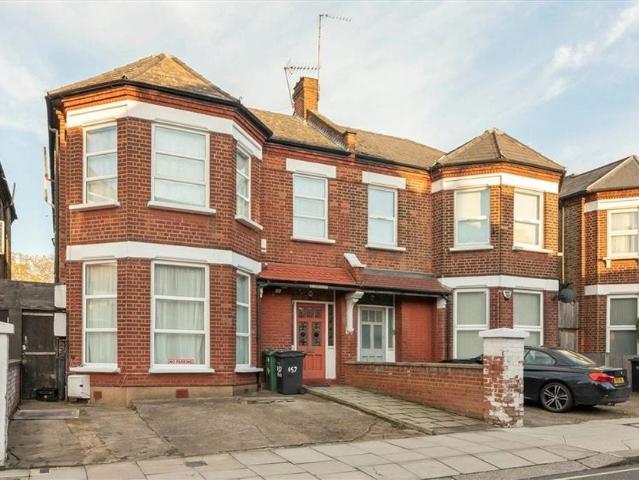 Apartment at Fordwych Road, Greater London