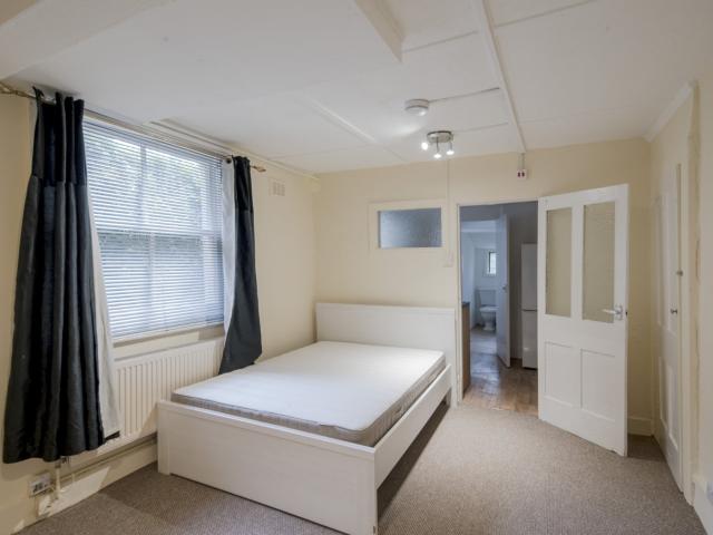 Apartment at Fordwych Road, Greater London