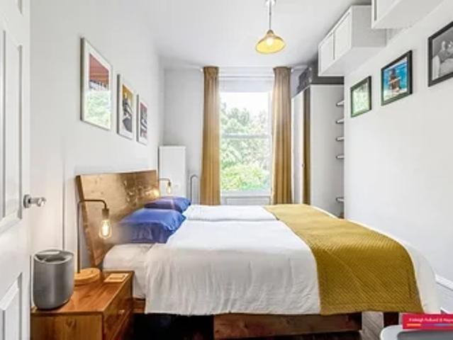 Apartment at Fordwych Road, London