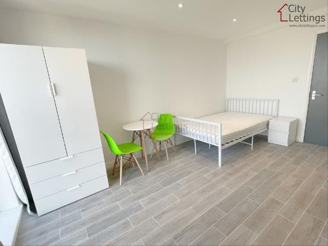 Apartment at Forest Road West, Nottingham