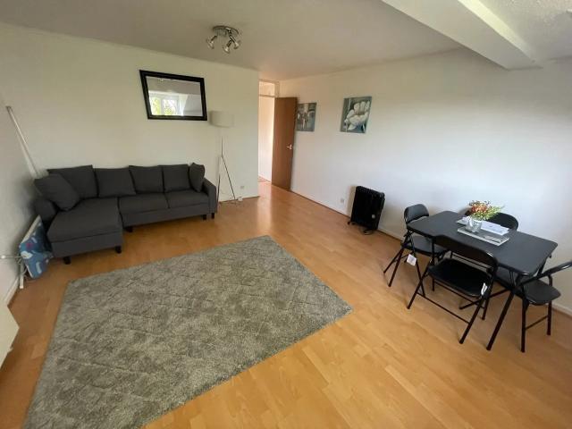 Apartment at Forest View, Cardiff