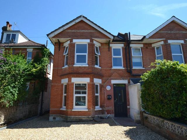Apartment at Fortescue Road, Bournemouth