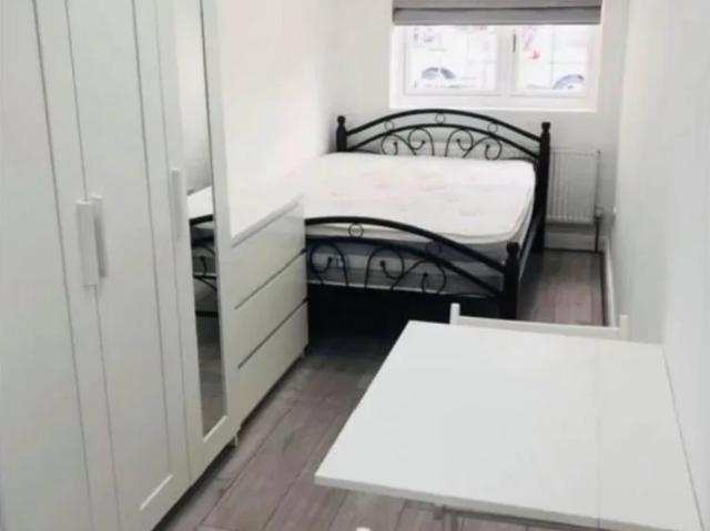 Apartment at Fortescue Road, Greater London