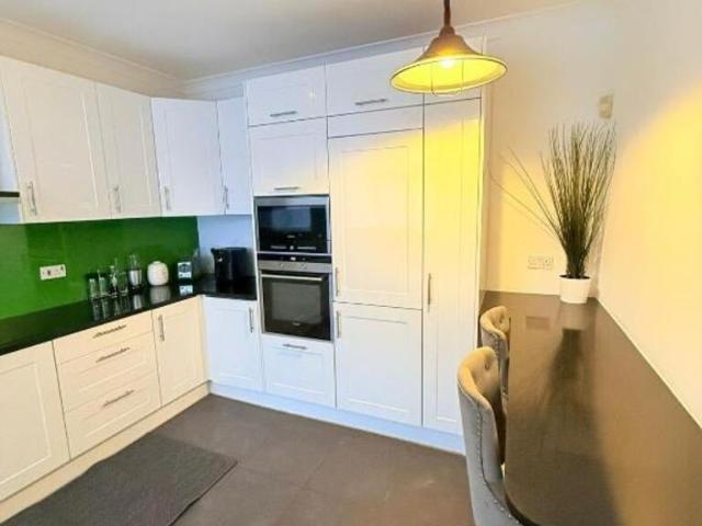 Apartment at Forty Avenue, Greater London
