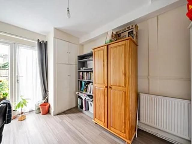 Apartment at Faversham Road, Greater London