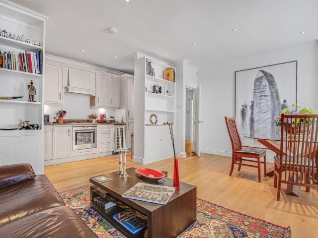 Apartment at Fawcett Street, Greater London