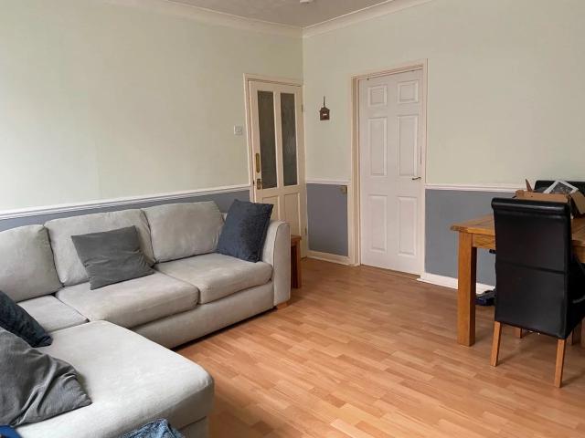 Apartment at Fairmead Avenue, Southend on Sea