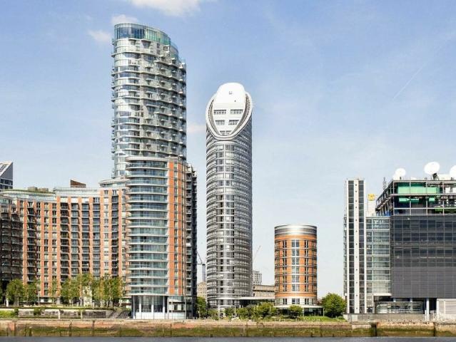 Apartment at Fairmont Avenue, Greater London