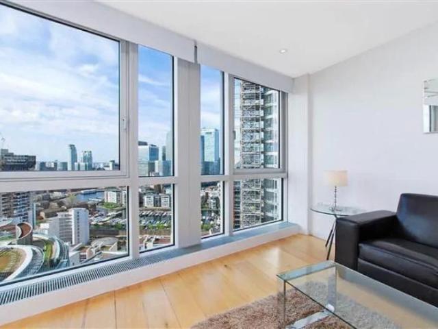 Apartment at Fairmont Avenue, Greater London