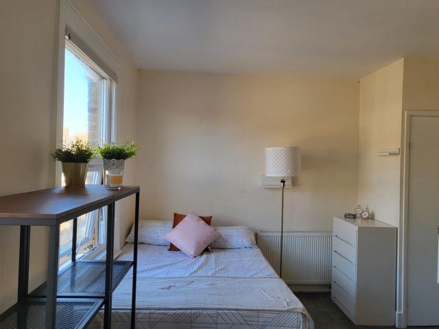 Apartment at Fairbridge Road, Greater London