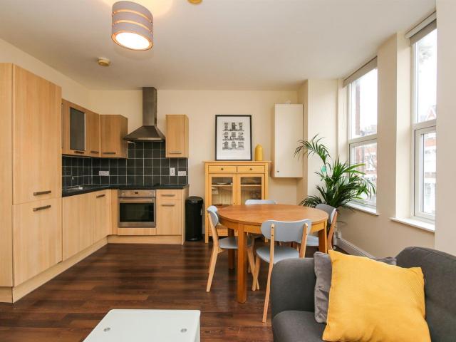 Apartment at Fairbridge Road, Greater London