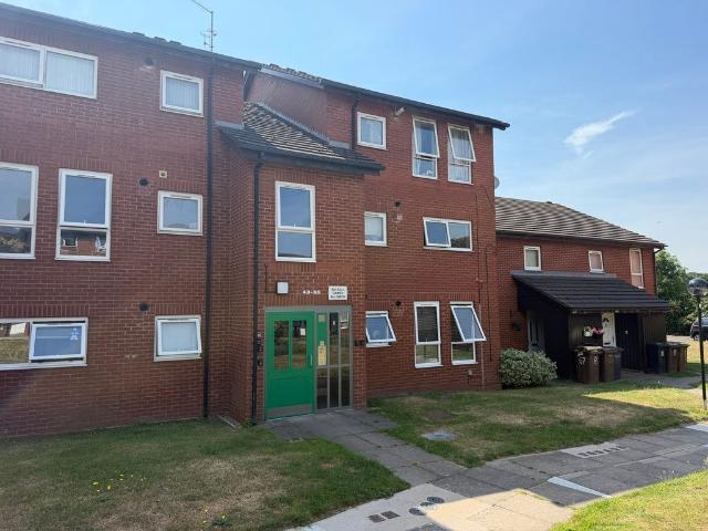 Apartment at Faircroft Road, Metropolitan Borough of Solihull