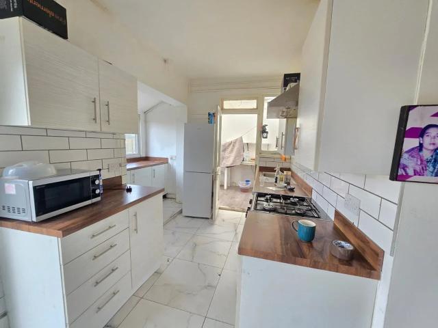 Apartment at Fairfax Drive, Southend on Sea