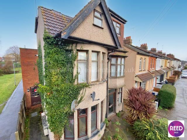 Apartment at Fairfax Drive, Southend on Sea