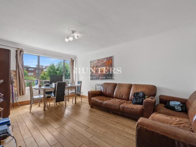 Apartment at Fairfax Road, Greater London